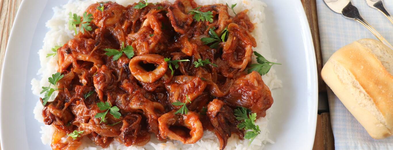 Receta de Chipirones Fritos al Ajillo: Una Delicia del Mar en tu Plato