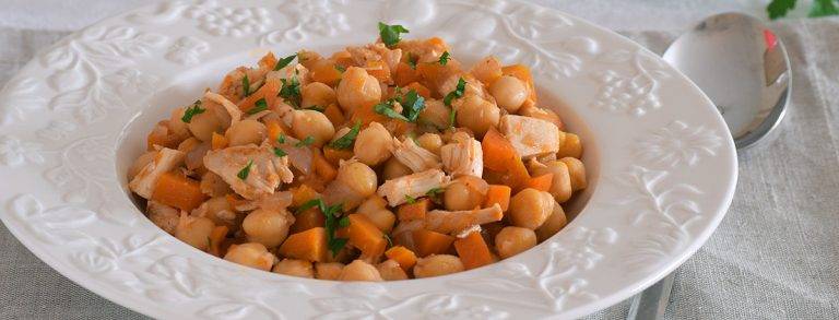 Receta de garbanzos guisados con pollo