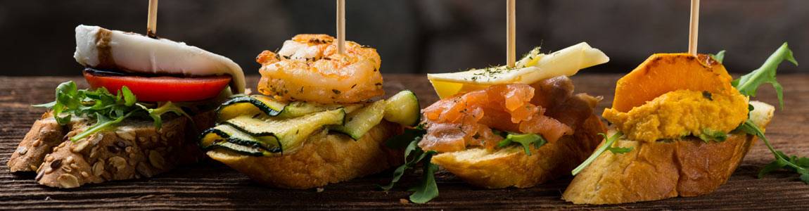 Deliciosos Pinchos con Pan para Compartir en Familia