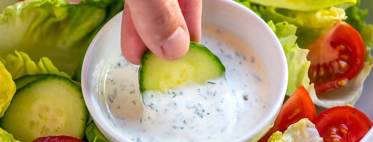 Receta de Salsa Ranch Casera: Una Deliciosa Combinación de Sabores